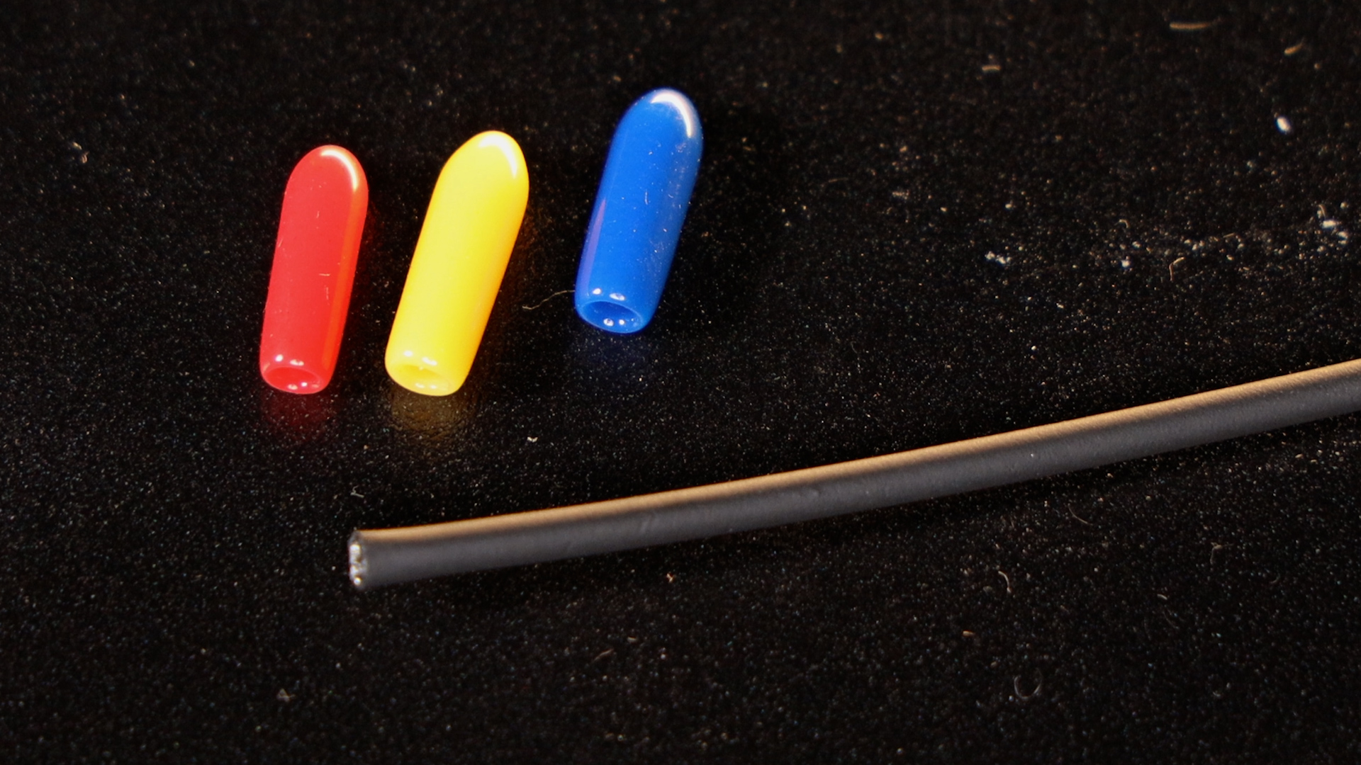 Deity THEOS Digital UHF Tutorial | Cutting Your Antenna – Deity Microphones